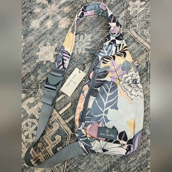 Vera Bradley | Bags | Vera Bradley Lighten Up Essential Compact Sling ...